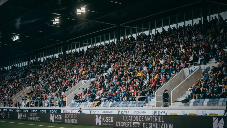 La barre des 5’000 spectateurs a déjà été franchie pour ce match entre ...